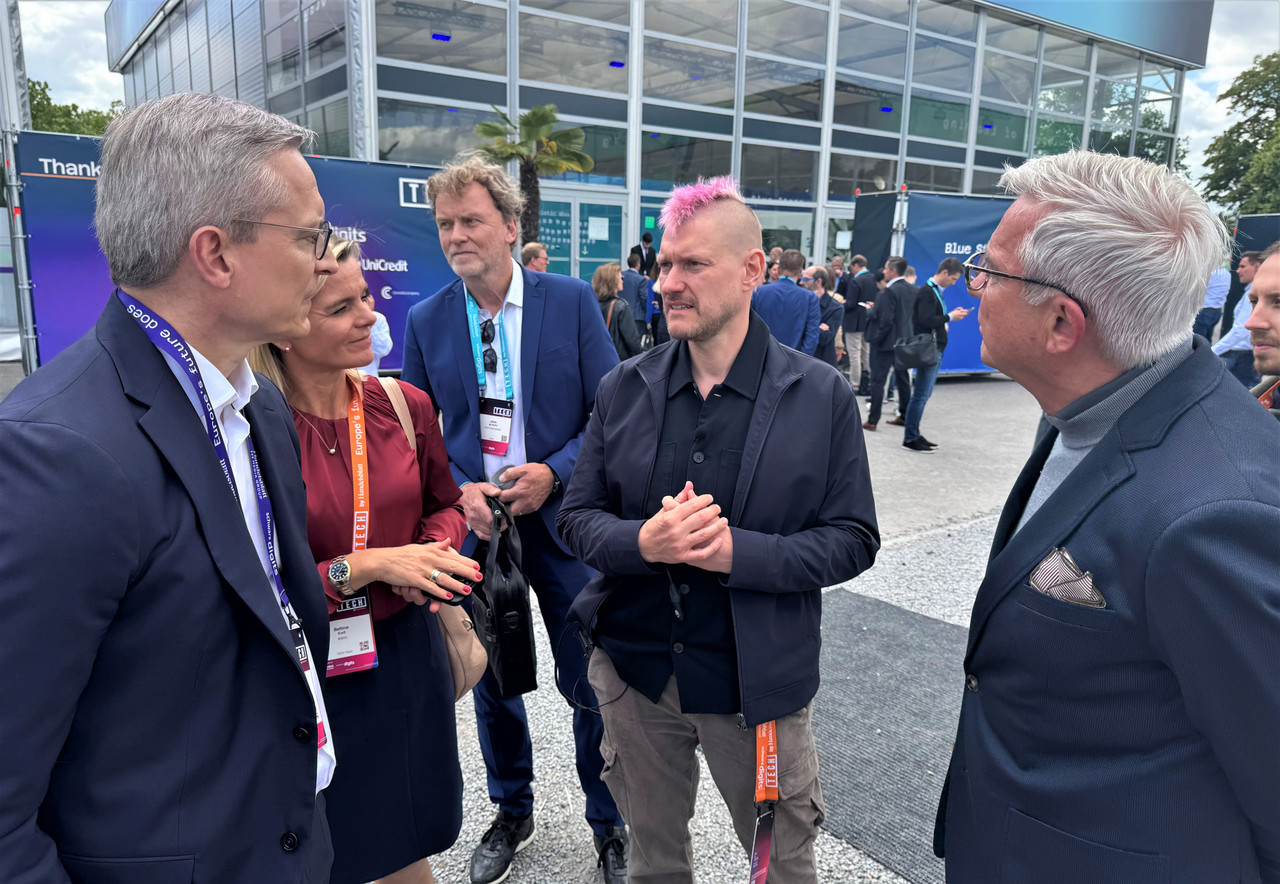 Digitalisierungsminister Thomas Strobl besucht die TECH 2025 ...